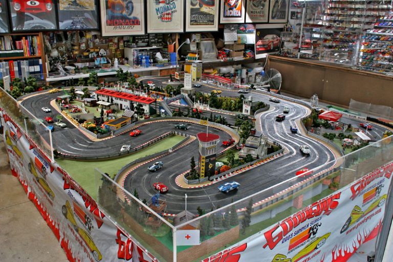 Farrout Slot Car Raceway - Farr Out Slot Car Racing