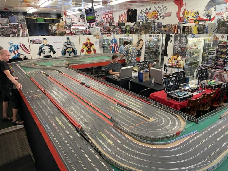 Culver City Raceway - Farr Out Slot Car Racing